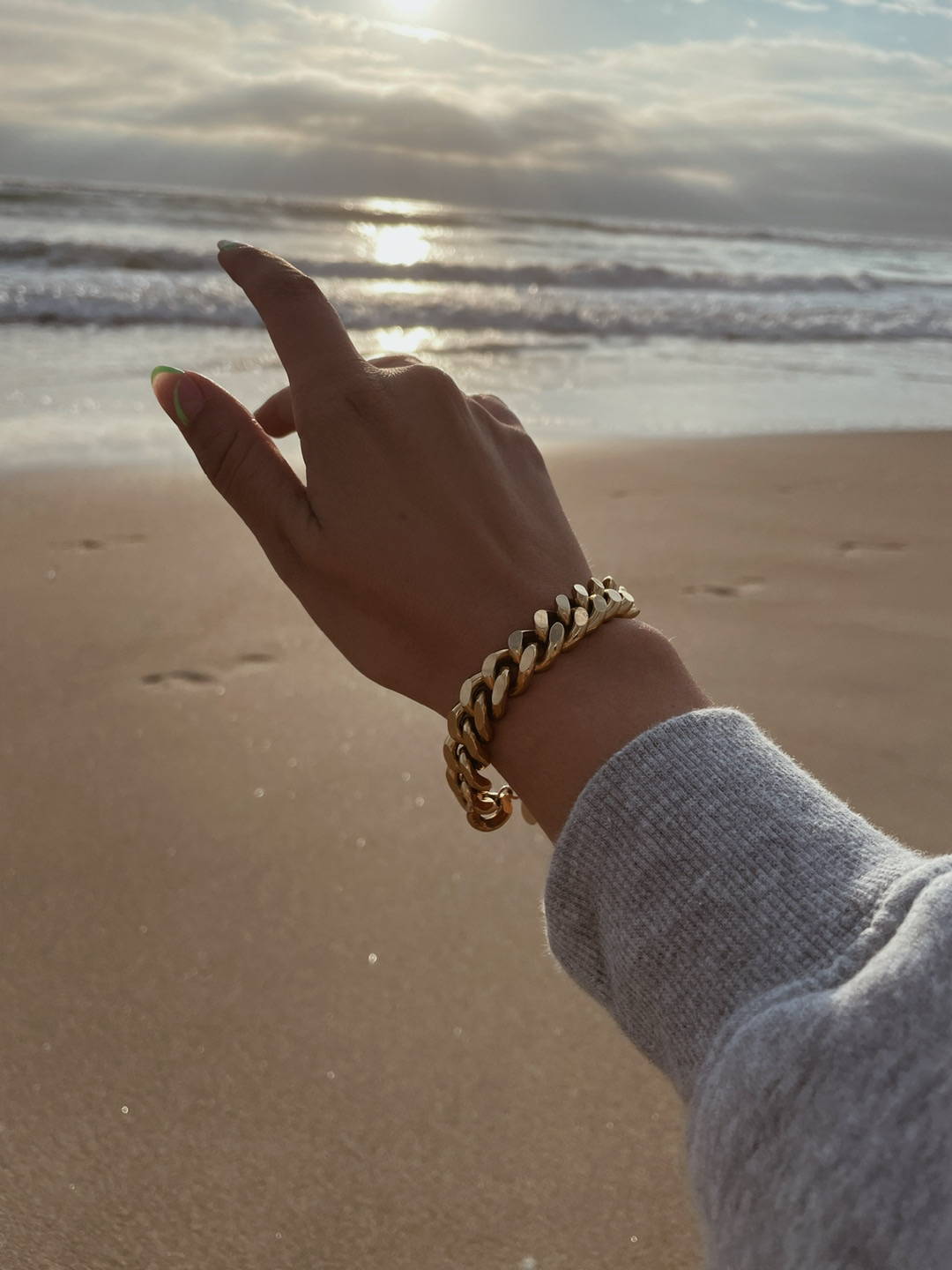 spring break essentials, what to pack for spring break – Truly Blessed ...